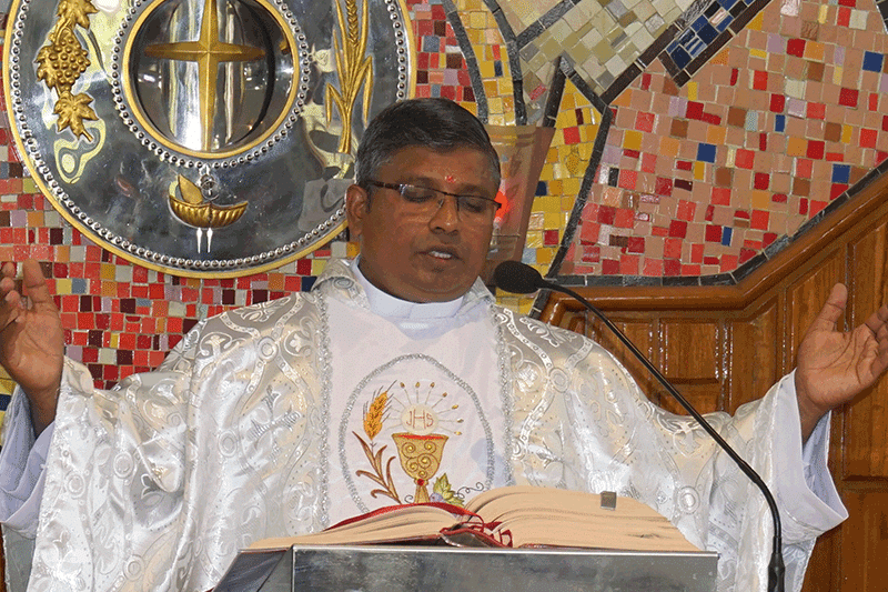 NEWS & MEDIA - Rosarians